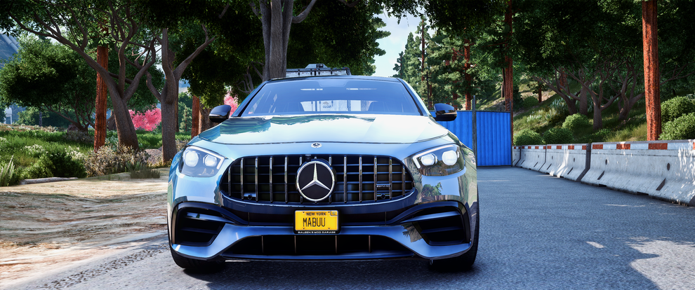 2021 Mercedes AMG E63S – DK FIVEM